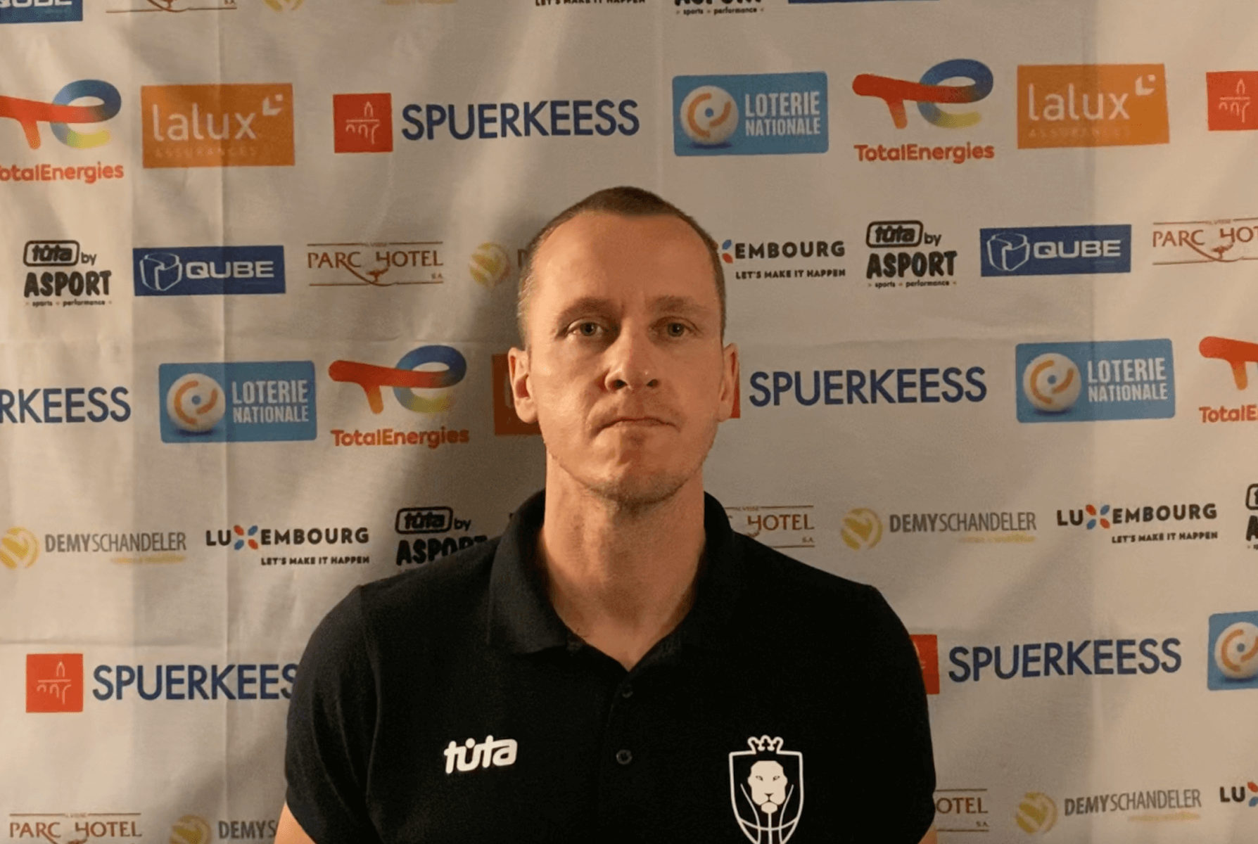 De Ken Diederich reagéiert am Video-Interview op de Match géint ...