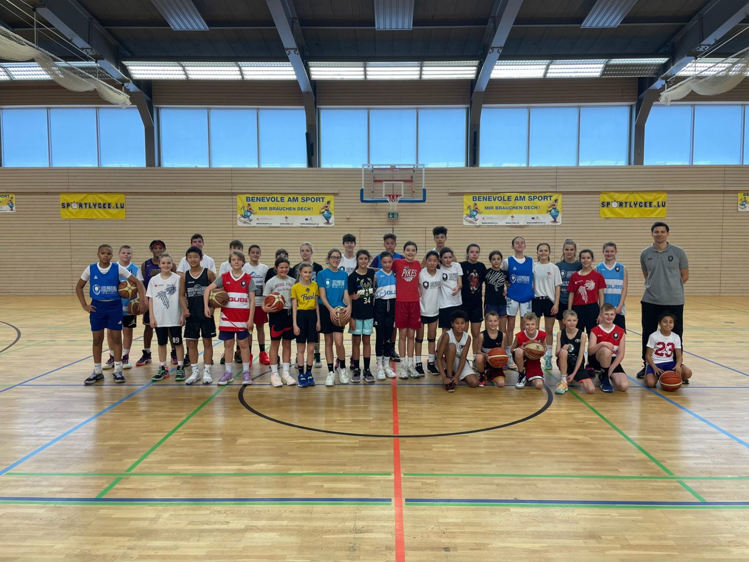 Saturday morning shooting with coach Peter Rajniak - Fédération ...