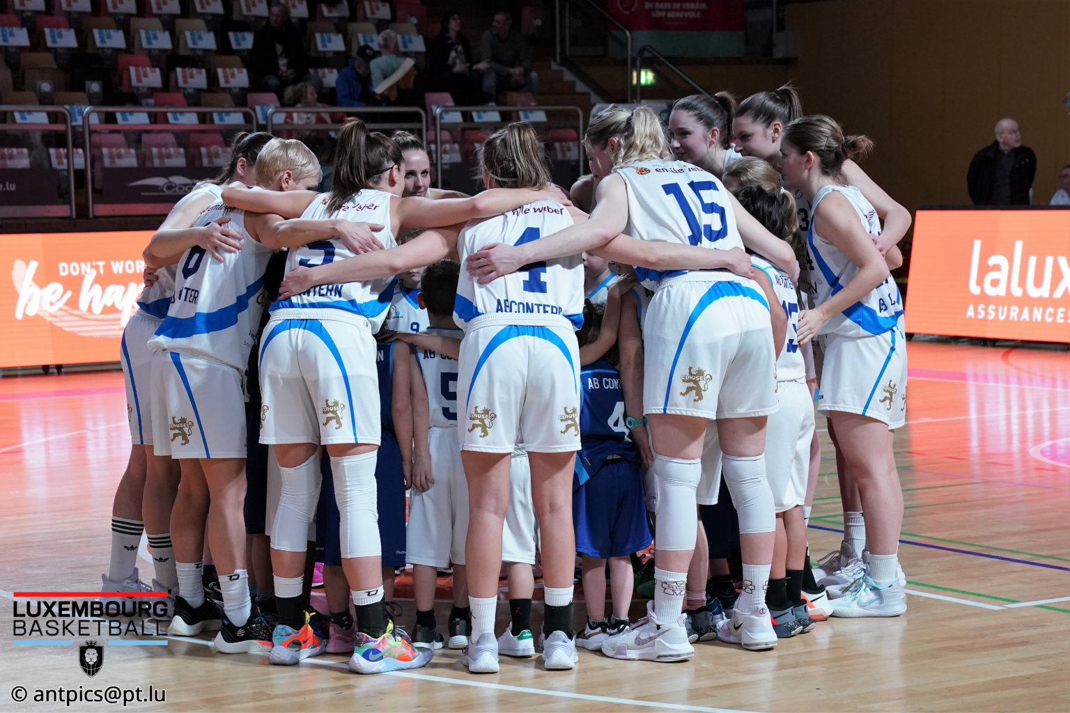 Pictures of the women’s semi final Contern – Sparta - Fédération ...