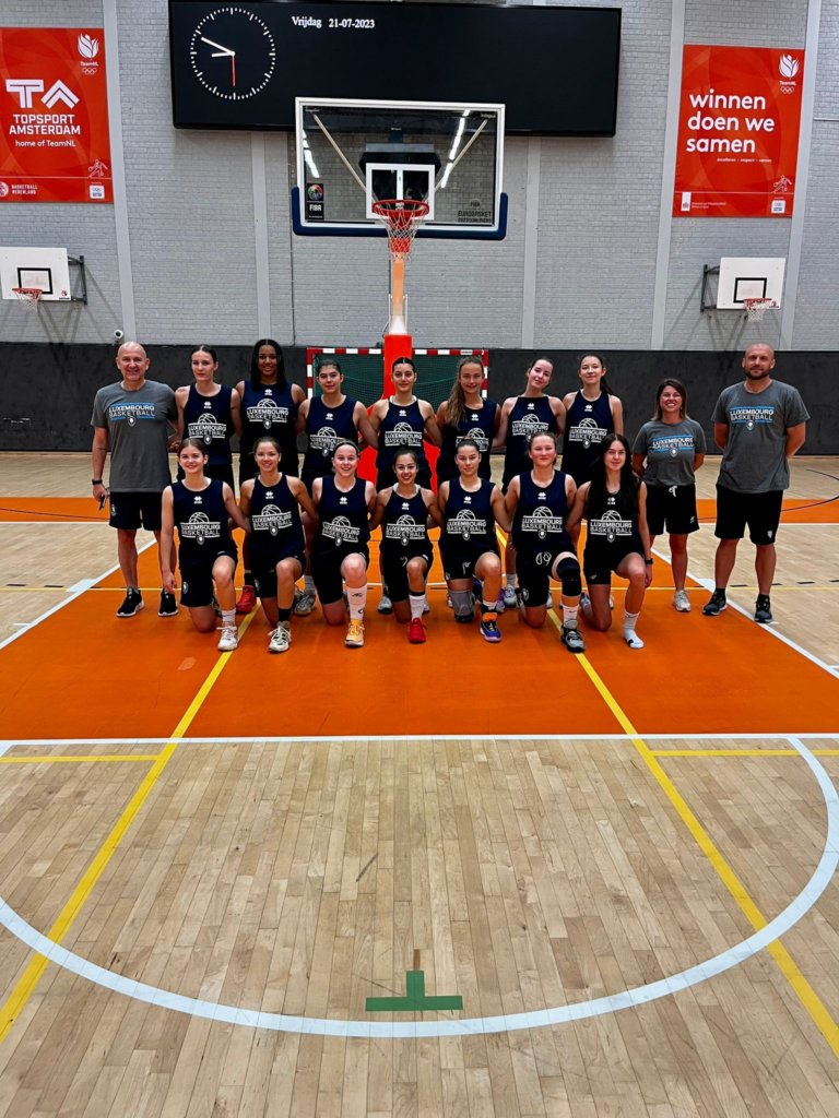 U16 girls play friendly games against the Netherlands - Fédération ...