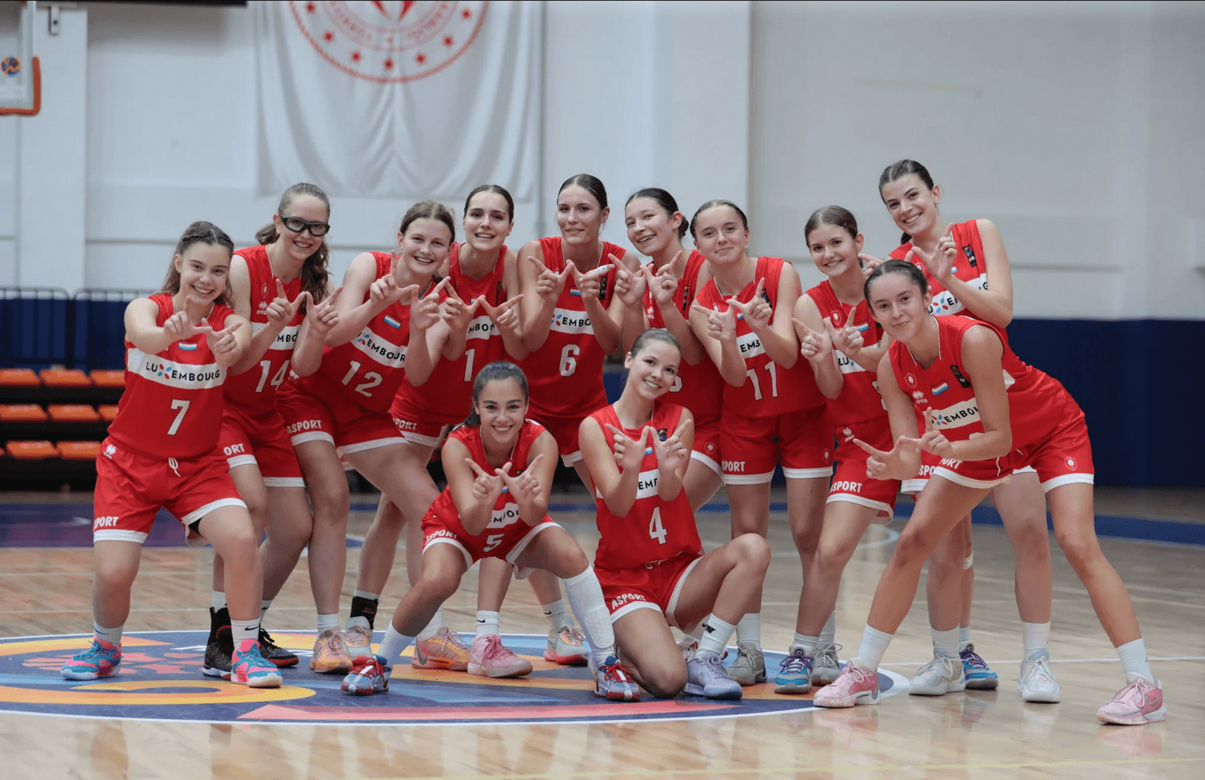 U16 girls beat Switzerland 55:52 on a late three-pointer (video) - Fédération Luxembourgeoise de ...